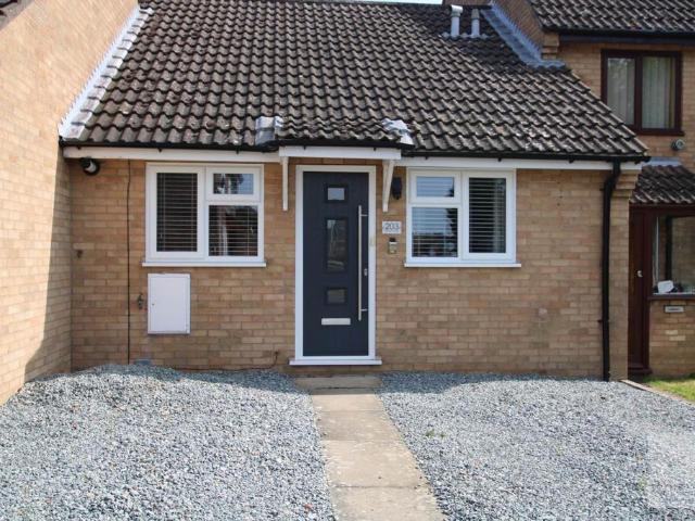 Nursery Close, Norwich NR6 2 bed bungalow to rent £1,095 pcm £253 pw
