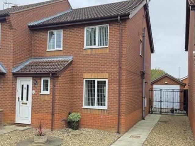 Nursery Court, Sleaford, 3 Bedroom Semi detached