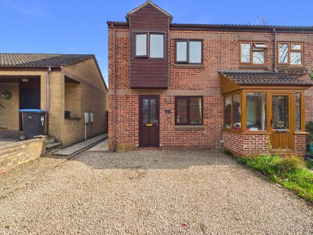 Nursery Croft, Wirksworth DE4, 2 bed semi detached house to rent, £895 pcm | PrimeLocation