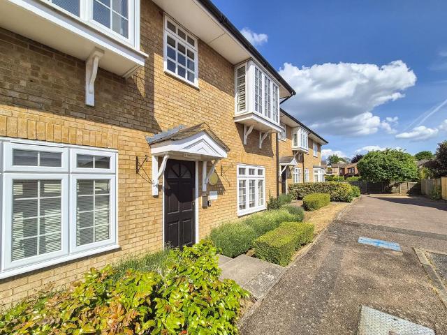 Nursery Fields, Herts CM21 1 bed apartment to rent £1,150 pcm £265 pw