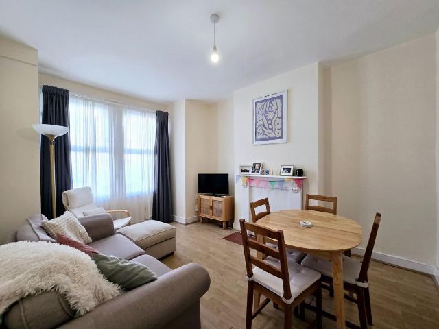Nutwell Street, Tooting Broadway SW17, 2 bed maisonette to rent, £2,300 pcm | PrimeLocation