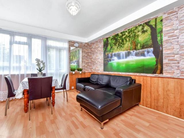 Nutwell Street, Tooting, London, SW17 1 bed flat to rent £1,750 pcm £404 pw