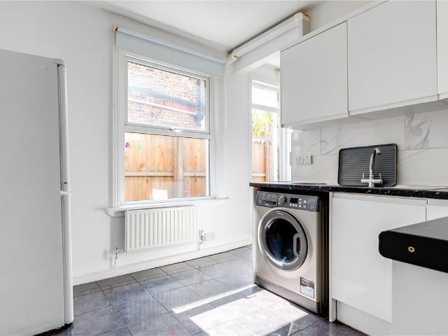 Nutwell Street, London SW17, 2 bed flat to rent, £2,350 pcm | PrimeLocation