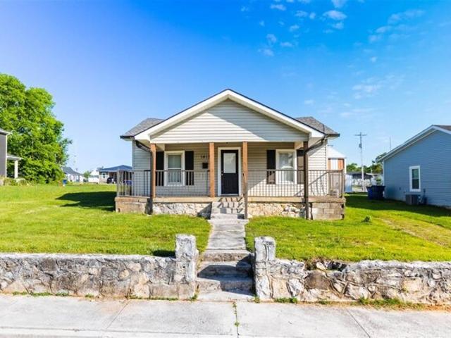 Nutwood St, Bowling Green, Home For Sale