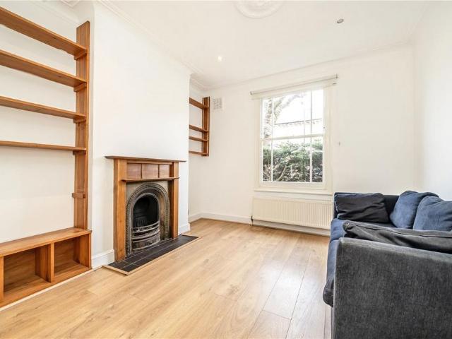 Nutbourne Street, London W10 2 bed terraced house to rent £2,700 pcm £623 pw