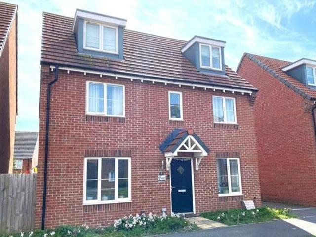 Nuthatch End, Didcot, 5 Bedroom Detached