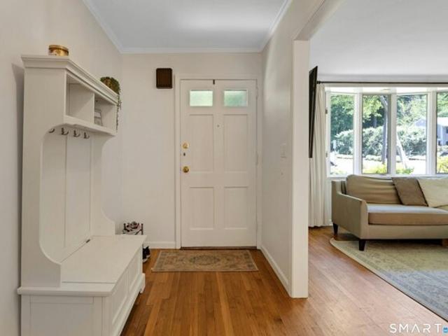 Nutmeg Ln, Stamford, Home For Sale