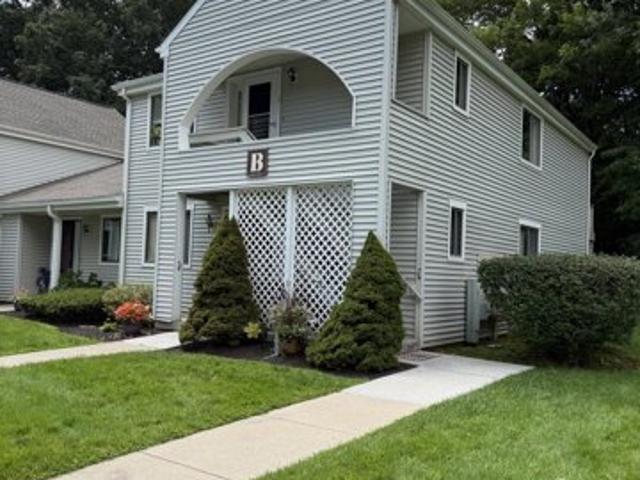 Nutmeg Rd Apt B, Middlebury, Condo For Sale