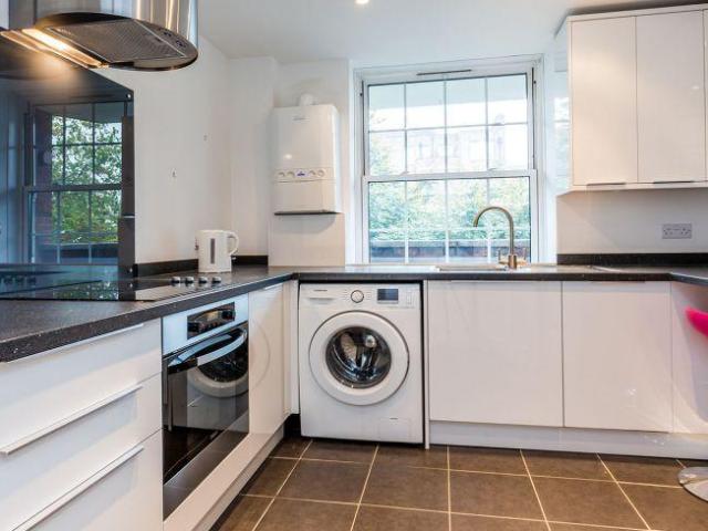 NW1 4 bed flat to rent £3,683 pcm £850 pw