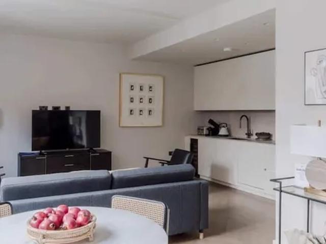 NW1 Delivery Office, Barnby Street, London, NW1 1AA, United Kingdom | 2 bed duplex for rent #103422681 | Rentberry