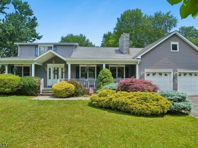 Nye Ave, Hanover Twp, Home For Sale