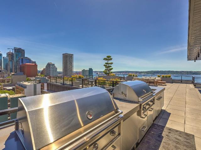 O2 1 Bedroom Apartment for Rent at 2401 3rd Ave, Seattle, WA 98121 Belltown