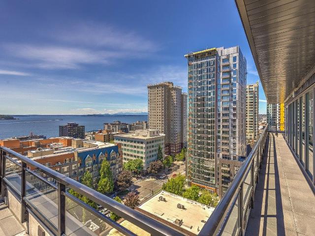 O2 1 Bedroom Apartment for Rent at 2401 3rd Ave, Seattle, WA 98121 Belltown