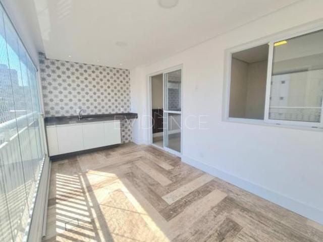 O Melhor da Vila Ema: 65m² com Suíte, Varanda Envidraçada e Vaga Livre e Determinada