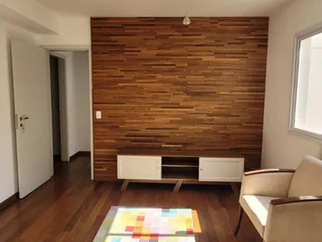 O Apartamento possui 84 metros quadrados com 2 suítes, lavabo e 1 vaga