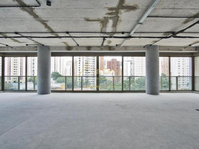 O bairro e o parque emolduram um projeto fora de série neste empreendimento novo, projeto exclusivo