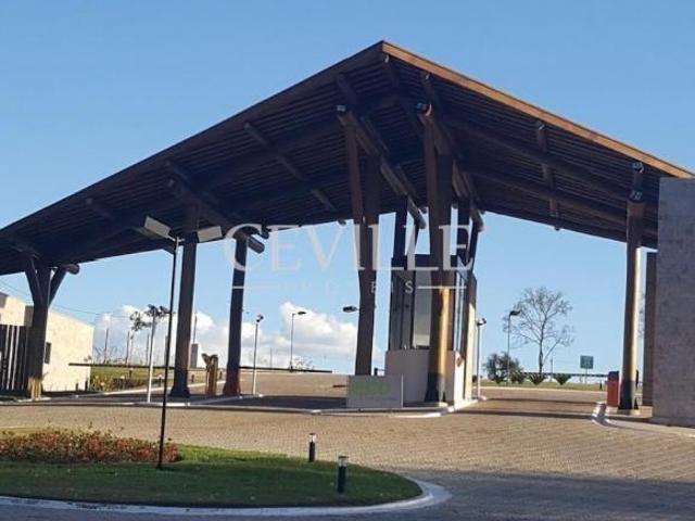 O condomínio Eco Branca é um condomínio fechado