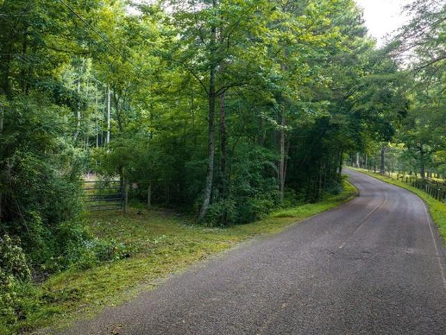 O Green Town Rd, Tracy City, TN 37387