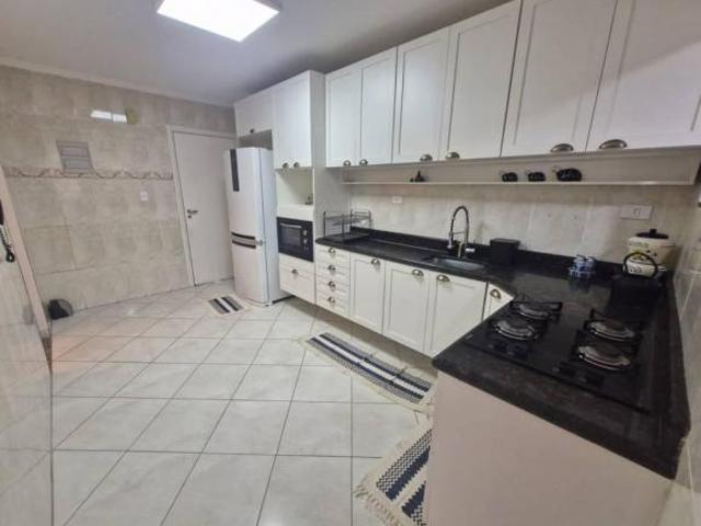 O imóvel está localizado na Vila Tupi, bairro que possui Escolas Municipais, Colégio Objetivo, Unida