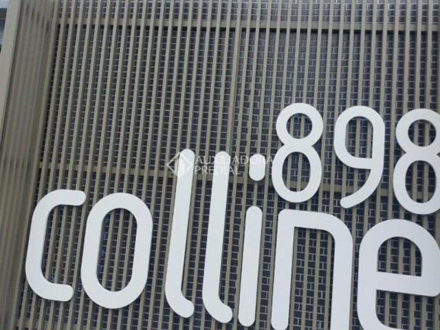 O LOFT NO CANTO DO FORTE QUE UNE ROOFTOP, VISTA MAR E SOFISTICAÇÃO