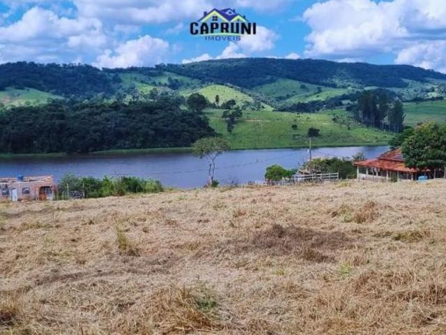 O Paraíso à sua Porta: Chácaras Exclusivas no Condomínio Lagoa Grande