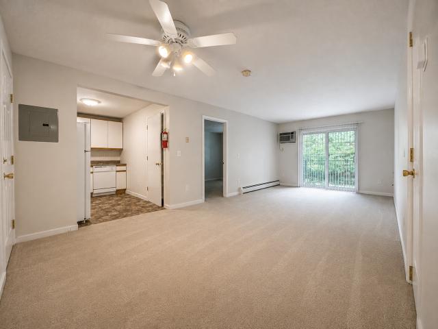 OC Oak Creek 2 Bedroom Apartment for Rent at 1 Maplewood Ln, Concord, NH 03303