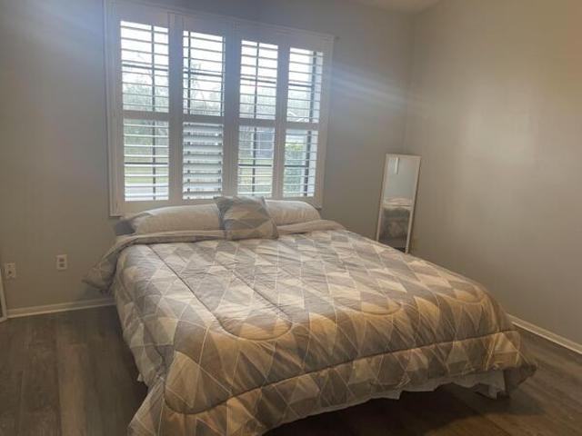 Ocoee House with Dining area. Homey & newly renovated! USE PROMO CODE FOR DISCOUNT!