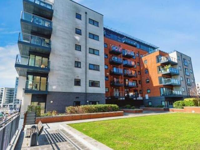 Ocean Way, Southampton, 2 Bedroom Flat