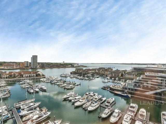 Ocean Way, Southampton, Hampshire, SO14 3 bed flat to rent £2,100 pcm £485 pw