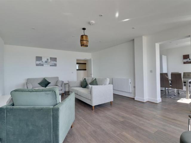 Ocean Apartments, St Helens Parade