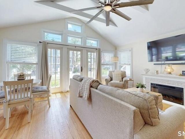 Ocean Ave, West Haven, Home For Sale