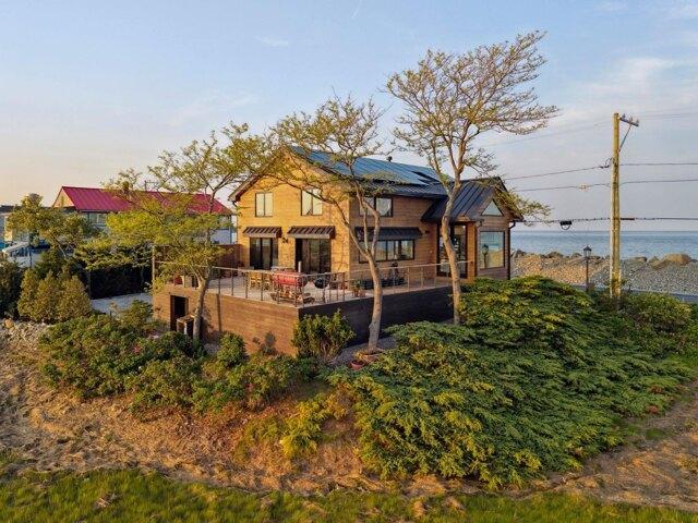 Ocean Blvd, Home For Sale