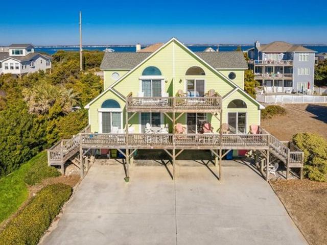 Ocean Dr E, Emerald Isle, Home For Sale
