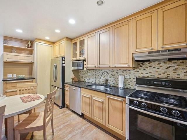 Ocean Pkwy Apt J, Brooklyn, Property For Sale