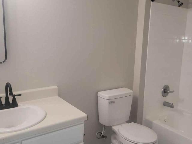 Ocean Shores 1 Bedroom Apartment for Rent at 10472 Gorenflo Rd, Diberville, MS 39540