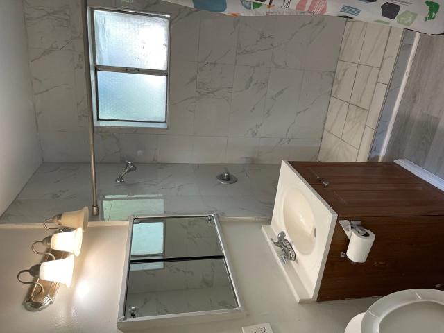 Ocean Star Investment, LLC / 323 West 11th Street / John / 1 Bedroom Apartment for Rent at 323 W 11th St, Upland, CA 91786