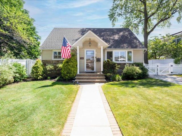 Oceanside NY 11572 LS102952278