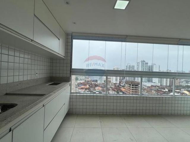 OCIAN: Oportunidade a 450m da Praia e no Melhor Centro Comercial!