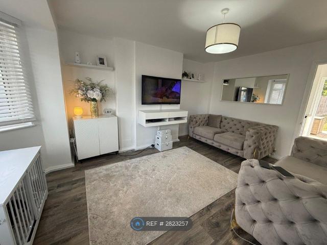 Ockelford Avenue, Chelmsford CM1, 2 bed semi detached house to rent, £1,550 pcm | PrimeLocation
