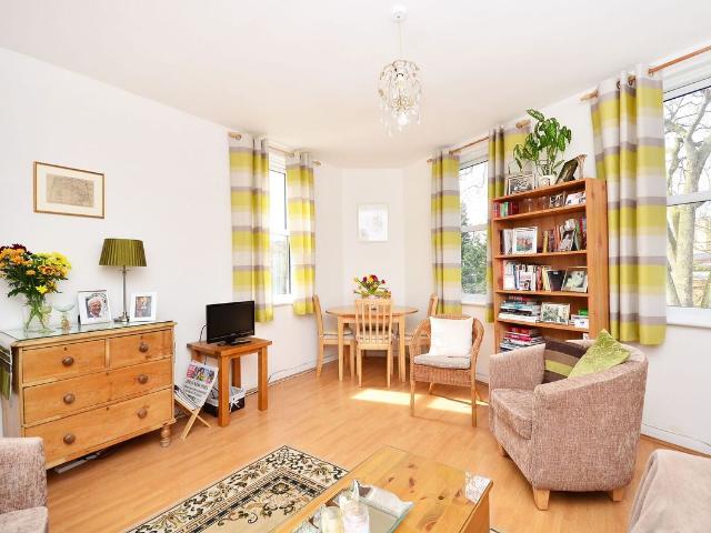 Ockendon Road, Islington, London N1, 2 bed flat to rent, £2,925 pcm | PrimeLocation