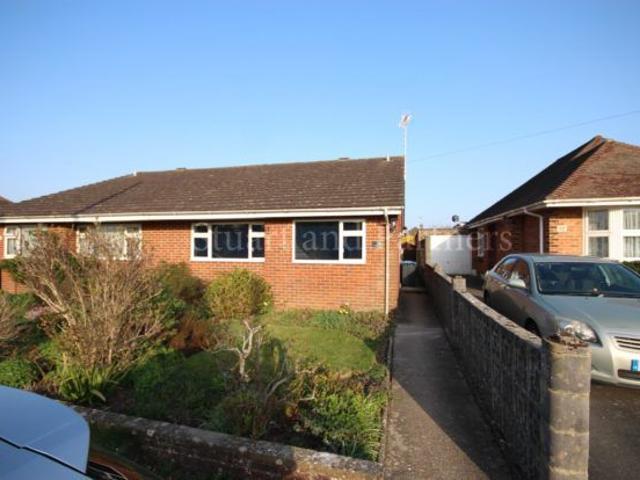 Ockley Lane, Hassocks BN6, 2 bed bungalow to rent, £1,500 pcm | PrimeLocation