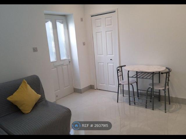 Oaktree Crescent, Bradley Stoke, Bristol BS32, Studio to rent, £995 pcm | PrimeLocation