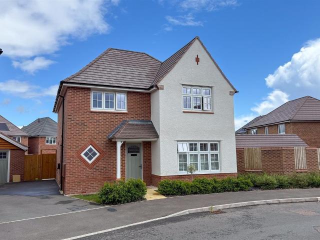 Oaktree Drive, Warwick CV34, 4 bed detached house to rent, £2,700 pcm | PrimeLocation