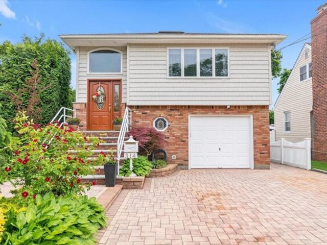 Oakview Ave, Oceanside, Home For Sale