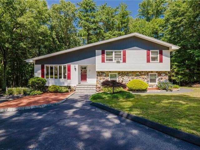 Oakview Ter, Glocester, Home For Sale