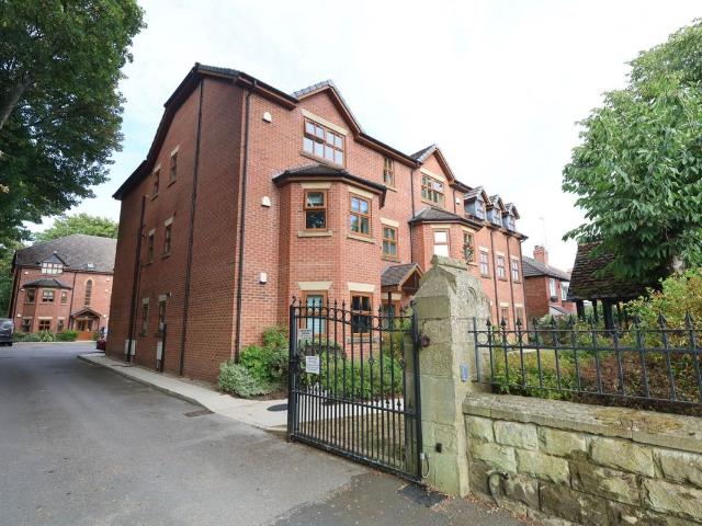 Oakwood, Manchester Road, Clifton, Swinton M27, 1 bed flat to rent, £925 pcm | PrimeLocation