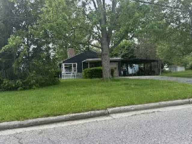 Oakwood Ave