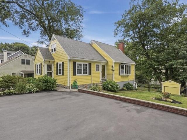 Oakwood Ave, Saugus, Home For Sale