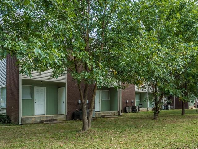 Oakwood Apartments 2 Bedroom Apartment for Rent at 1310 Smithwick Dr, Jacksonville, AR 72076