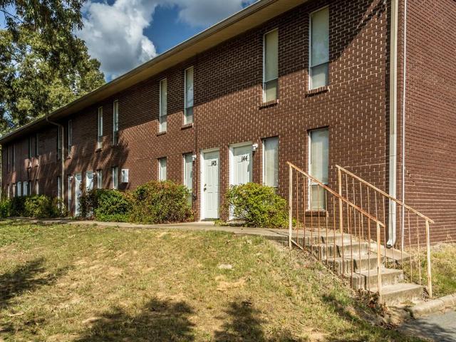 Oakwood Apartments 2 Bedroom Apartment for Rent at 1310 Smithwick Dr, Jacksonville, AR 72076
